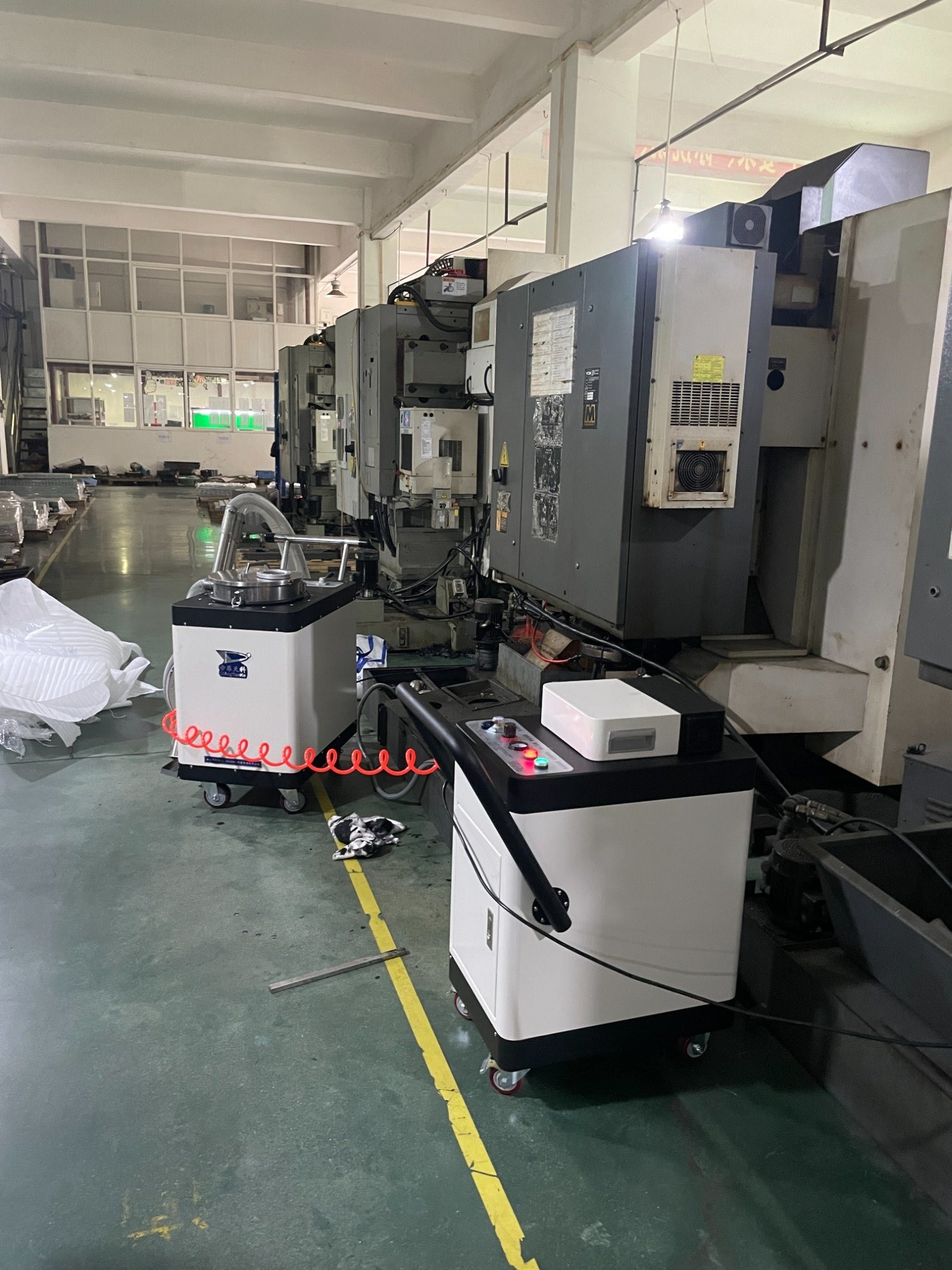 Pure Pneumatic Chip Sludge Removal Machine Sediment CNC Coolant Tank ...